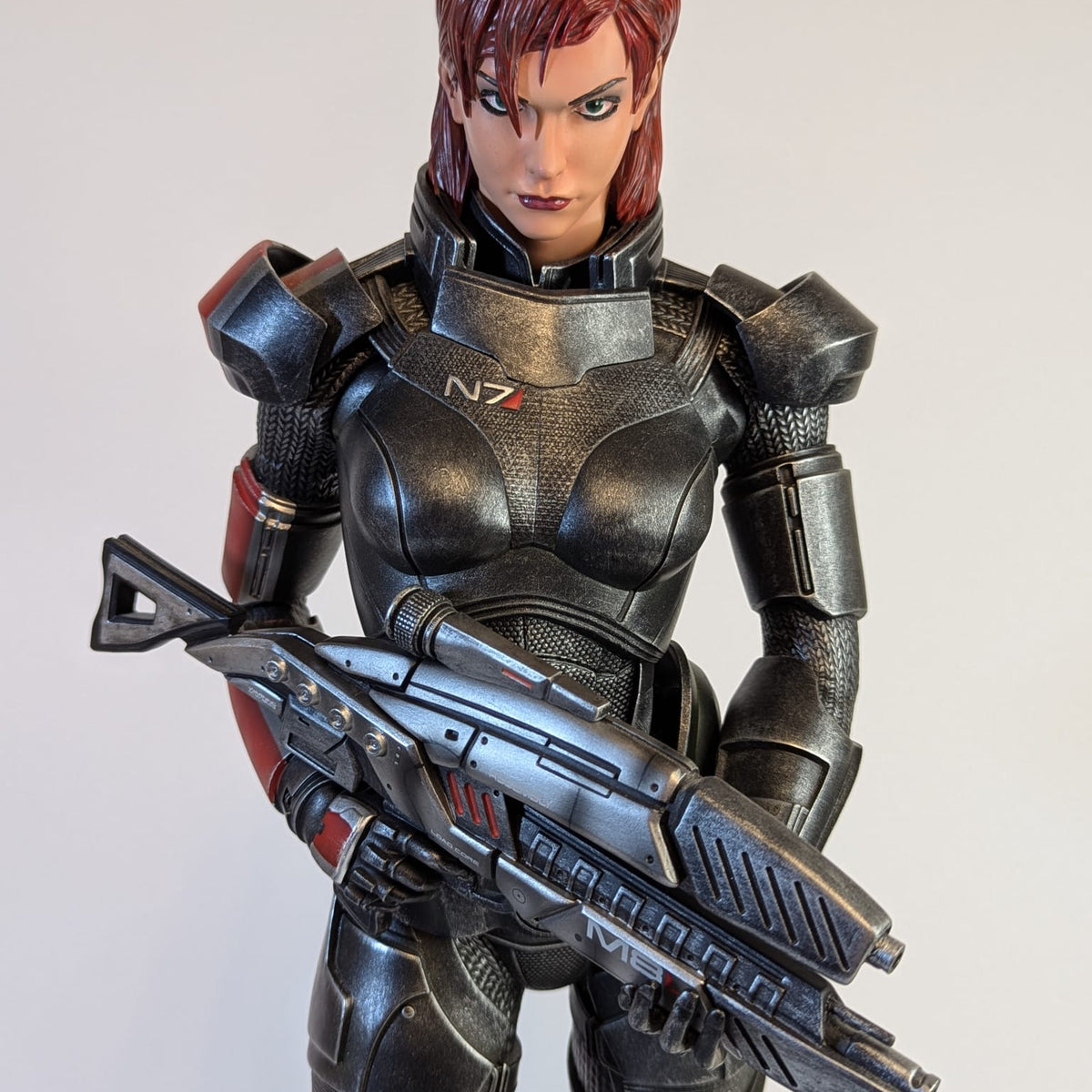 Mass Effect - Femshep 20" Exclusive Edition Gaming Heads Statue – Comic ...
